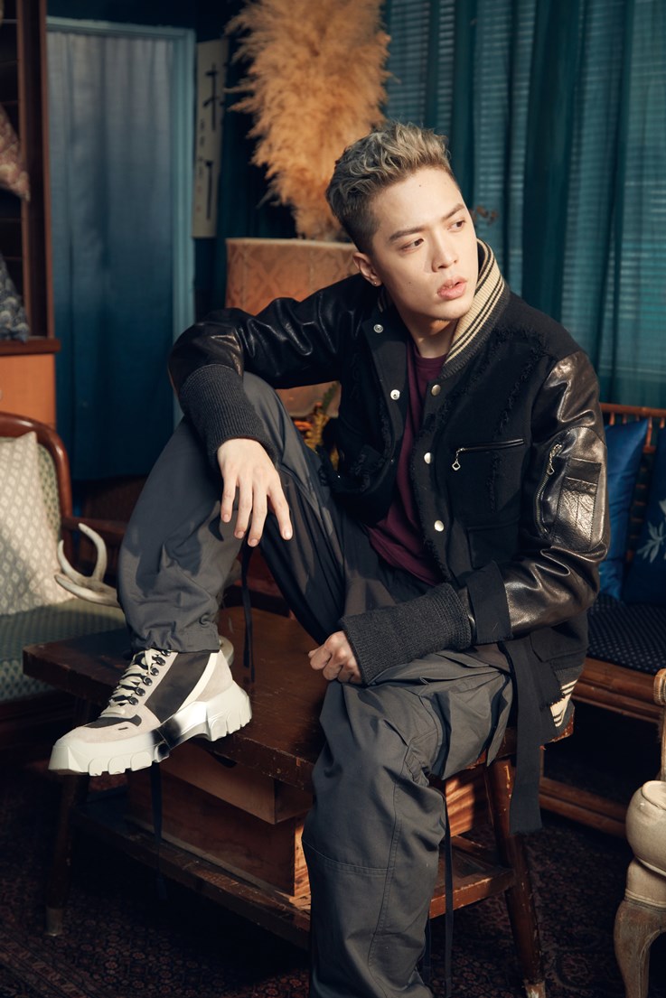 J.Sheon 適時的不猶豫不決，魅力穿越大街小巷